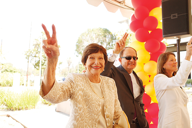 In Memoriam: Harlyne Norris, 83, USC trustee and benefactor - HSC News